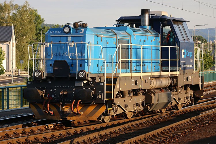 MainlineDiesels.net - CZ LOKO 18-0988